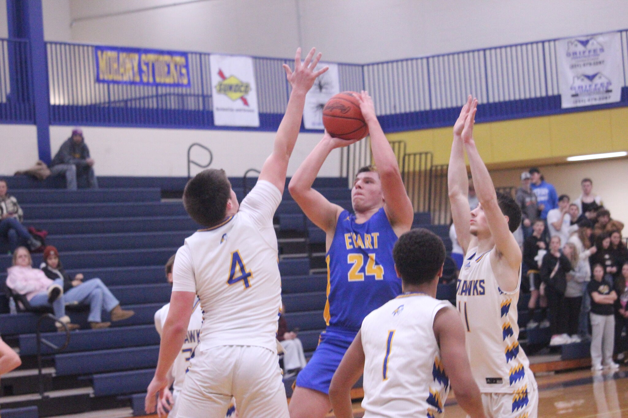 Morley Stanwood holds off Evart comeback for 59-51 win