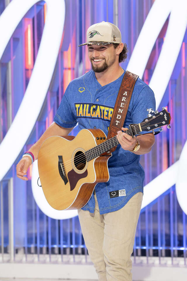 Jayson Arendt earns American Idol golden ticket in premiere