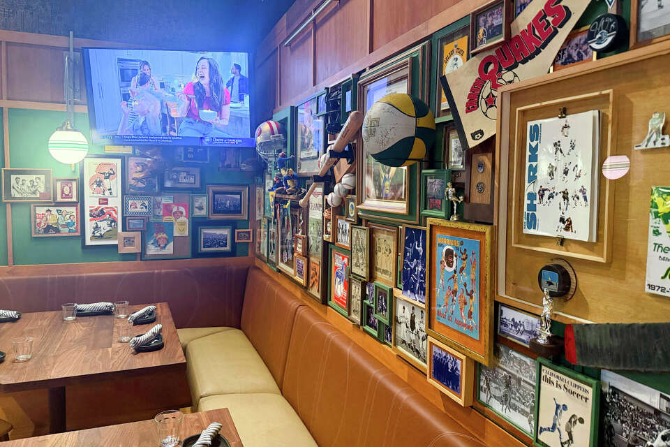 New Palo Alto sports bar is the first truly built for CFB's NIL era