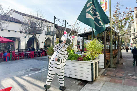 New Palo Alto sports bar is the first truly built for CFB's NIL era