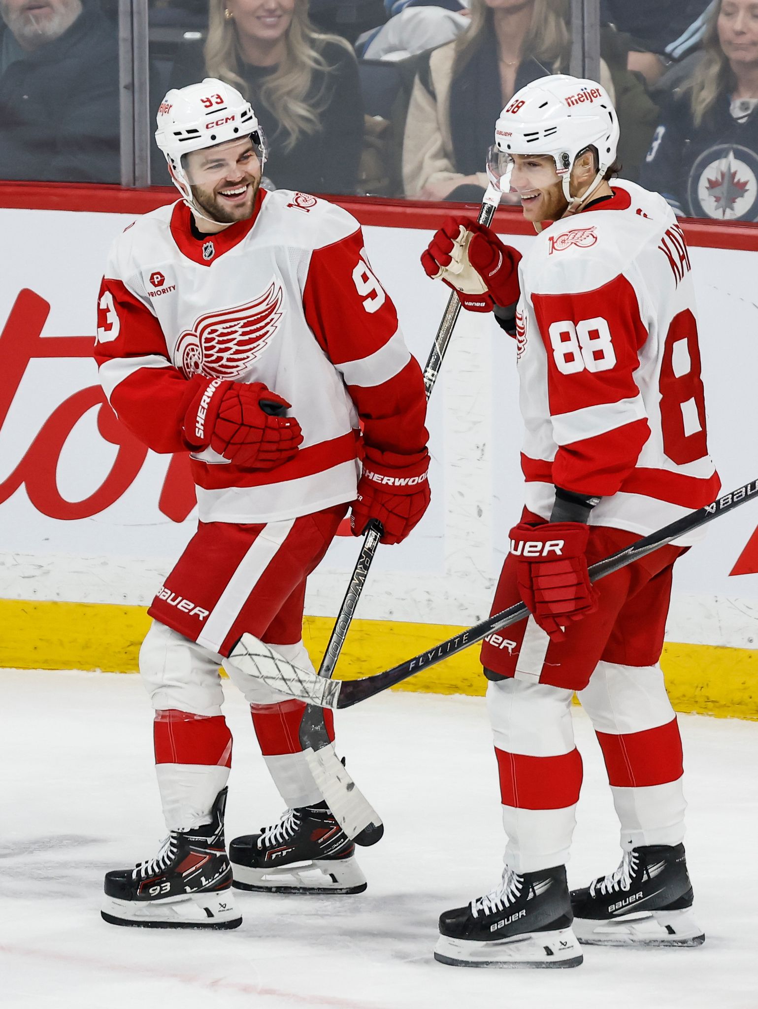 Red Wings' Kane ties Stars' Modano as highest-scoring American-born ...