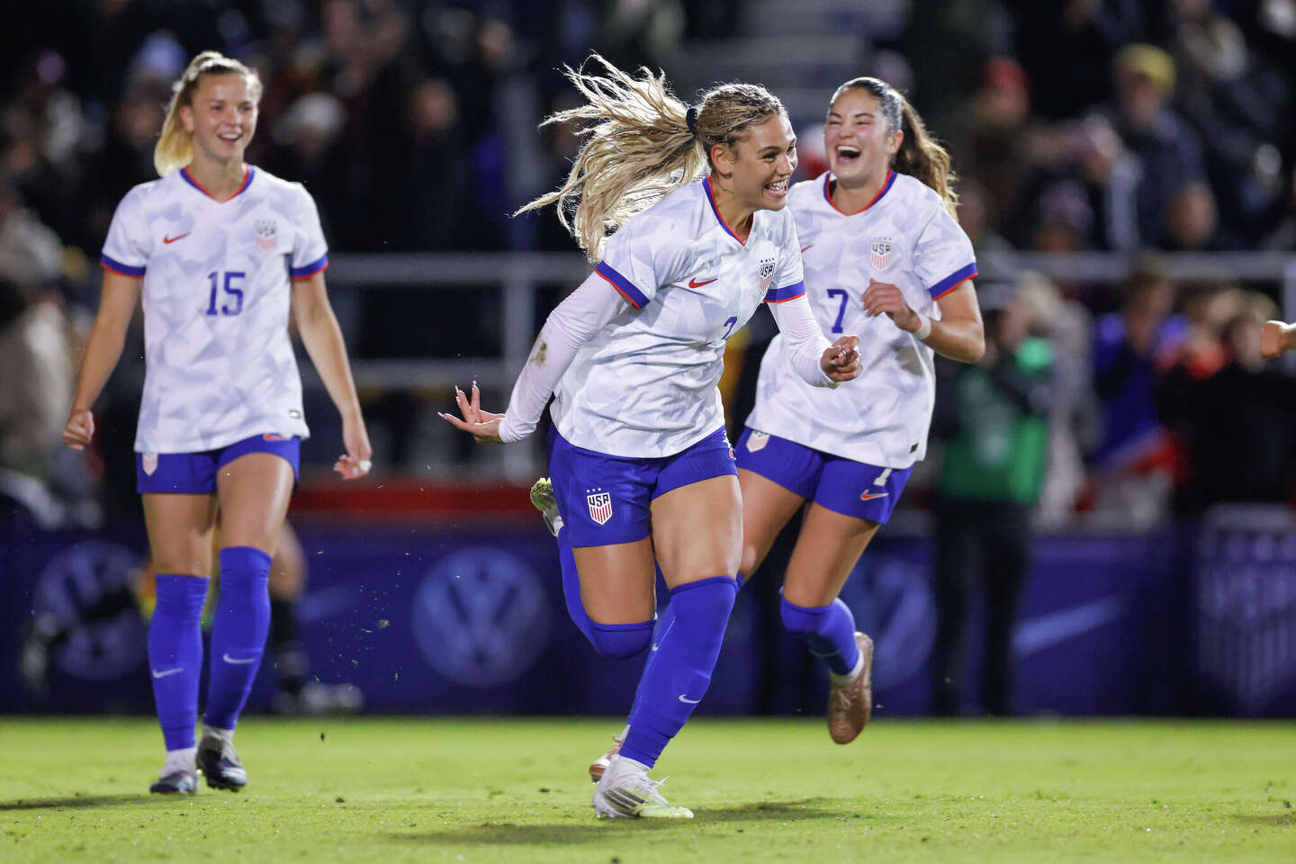 Trinity Rodman scores again, USWNT defeats Chile for 6th straight win