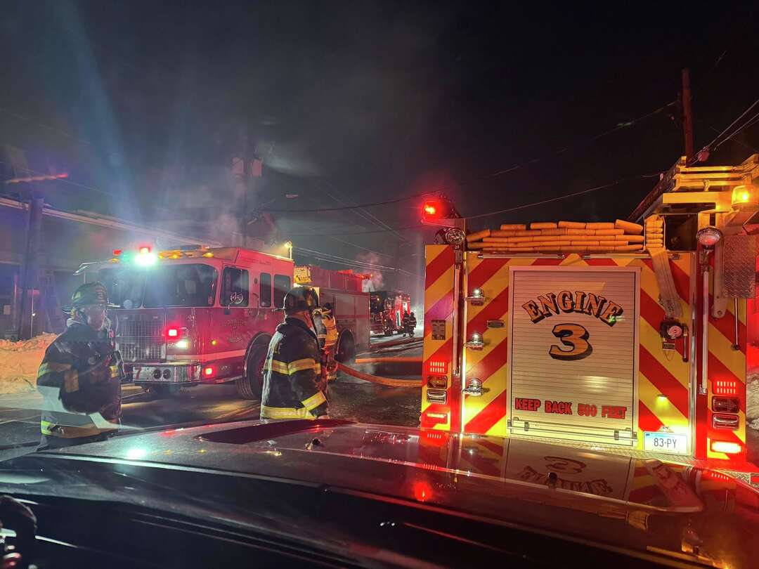 Fire destroys Thomaston breakfast spot, other businesses: Officials