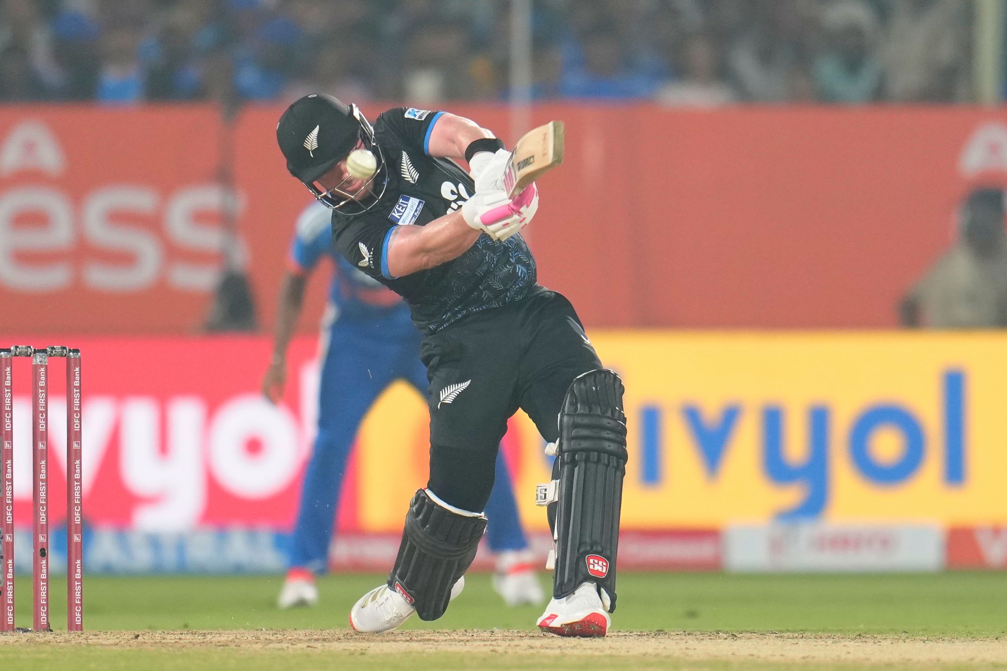 Seifert leads New Zealand past India for T20 win despite Dube's 65 off 23