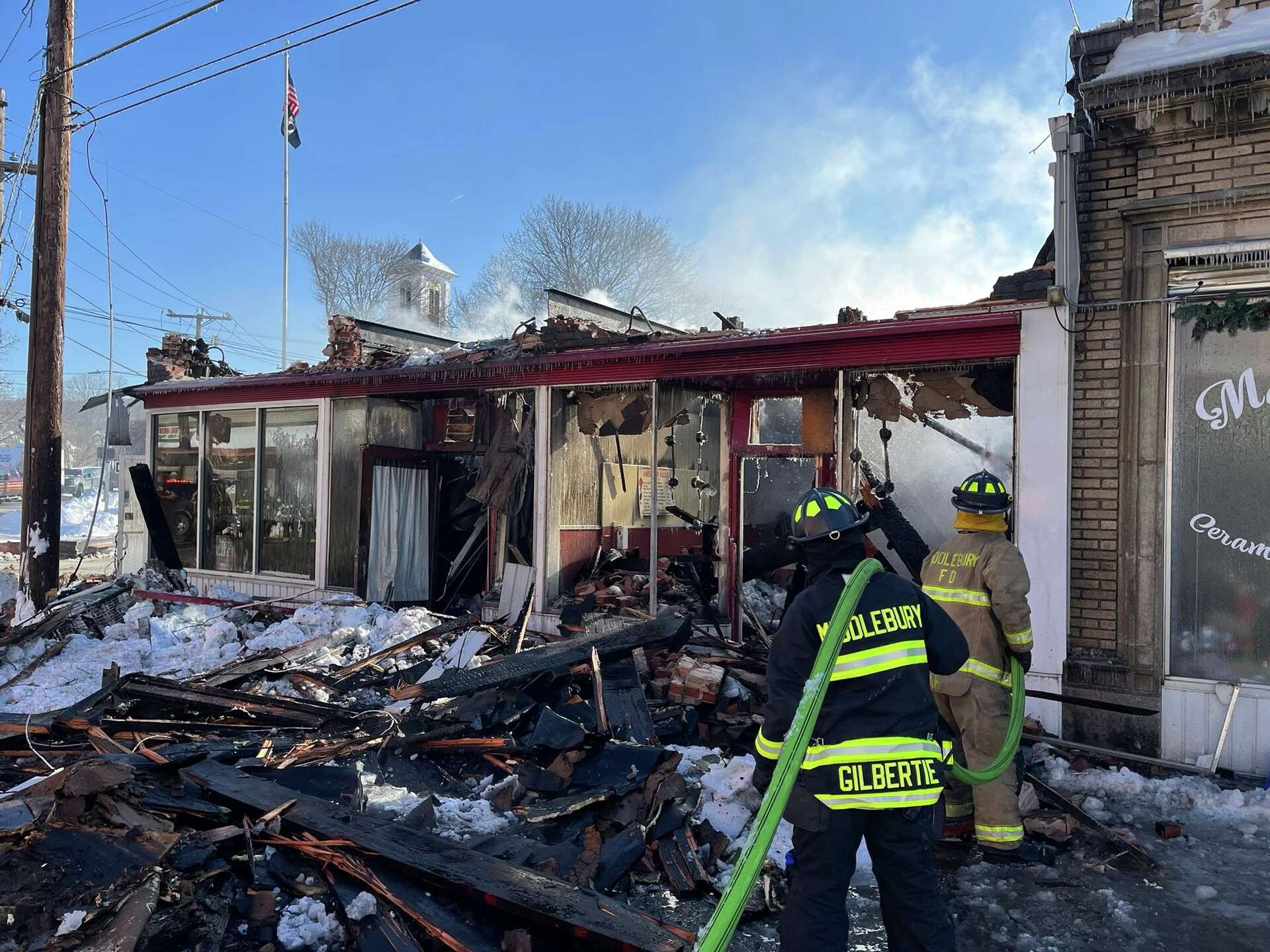 Fire destroys Thomaston breakfast spot, other businesses: Officials