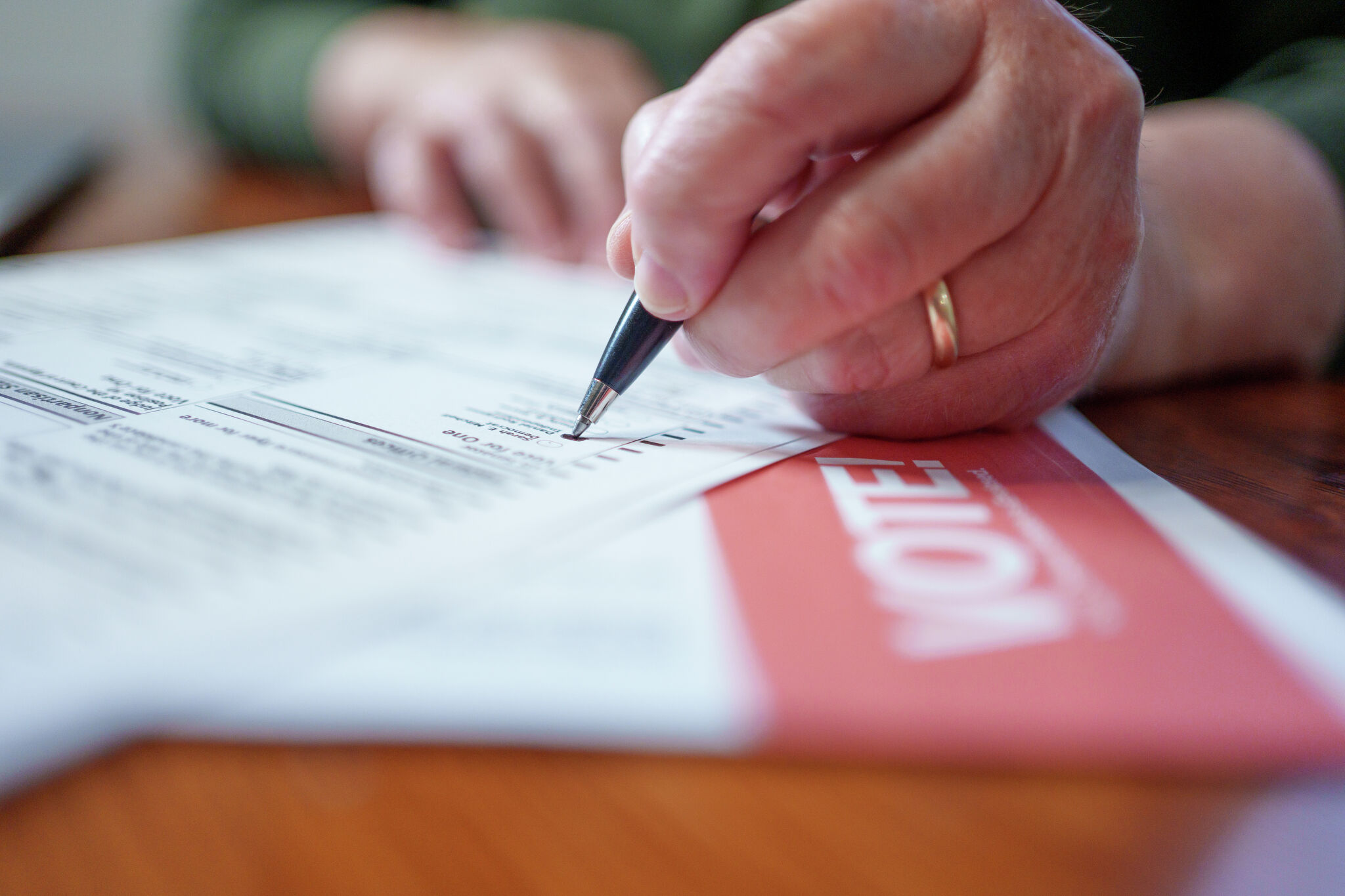 Fiscal interroga a presidente de Perú tras citas ocultas con ...