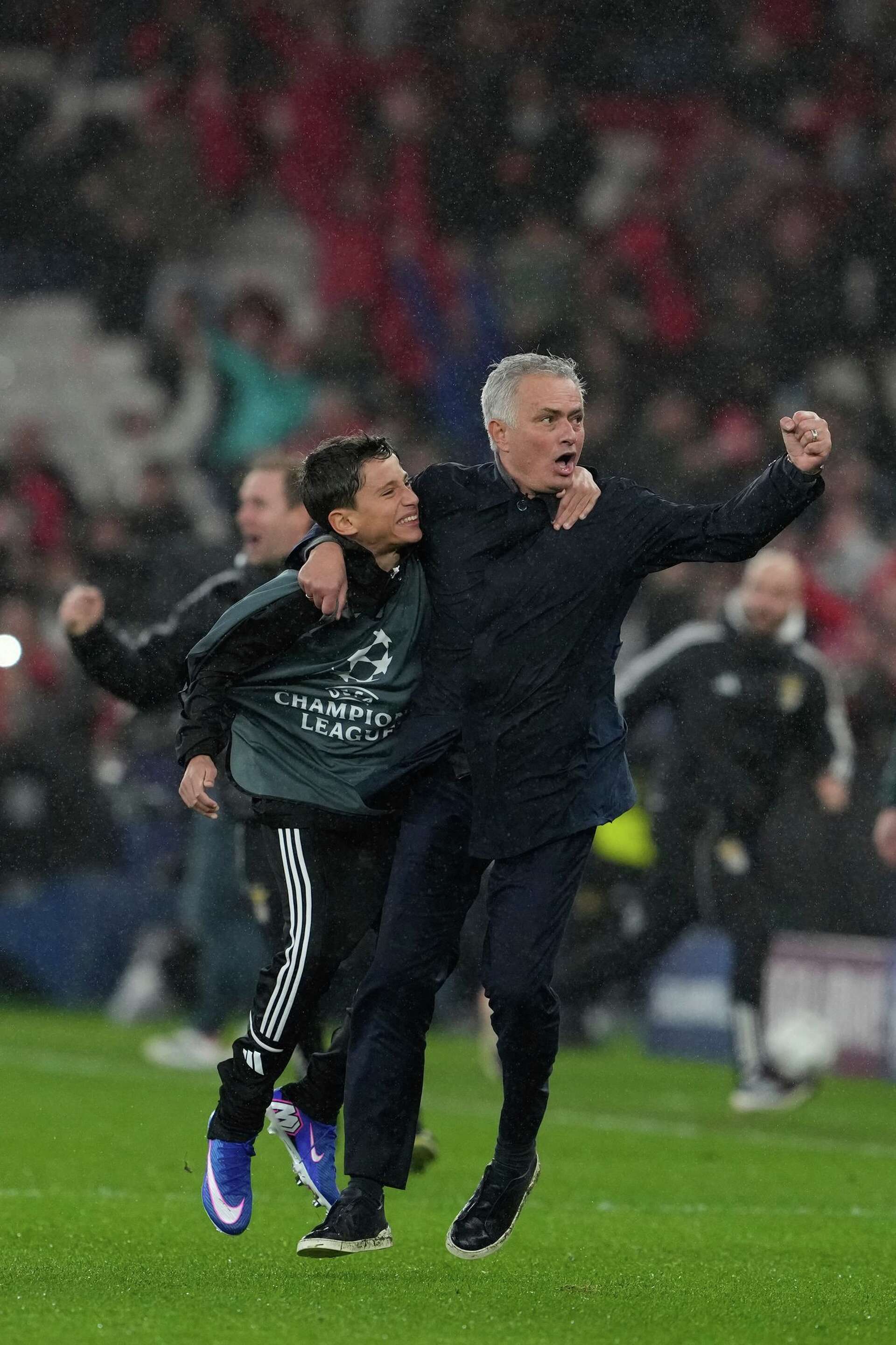 Mourinho says it won't take 'miracle' to take down 'wounded king' Real ...
