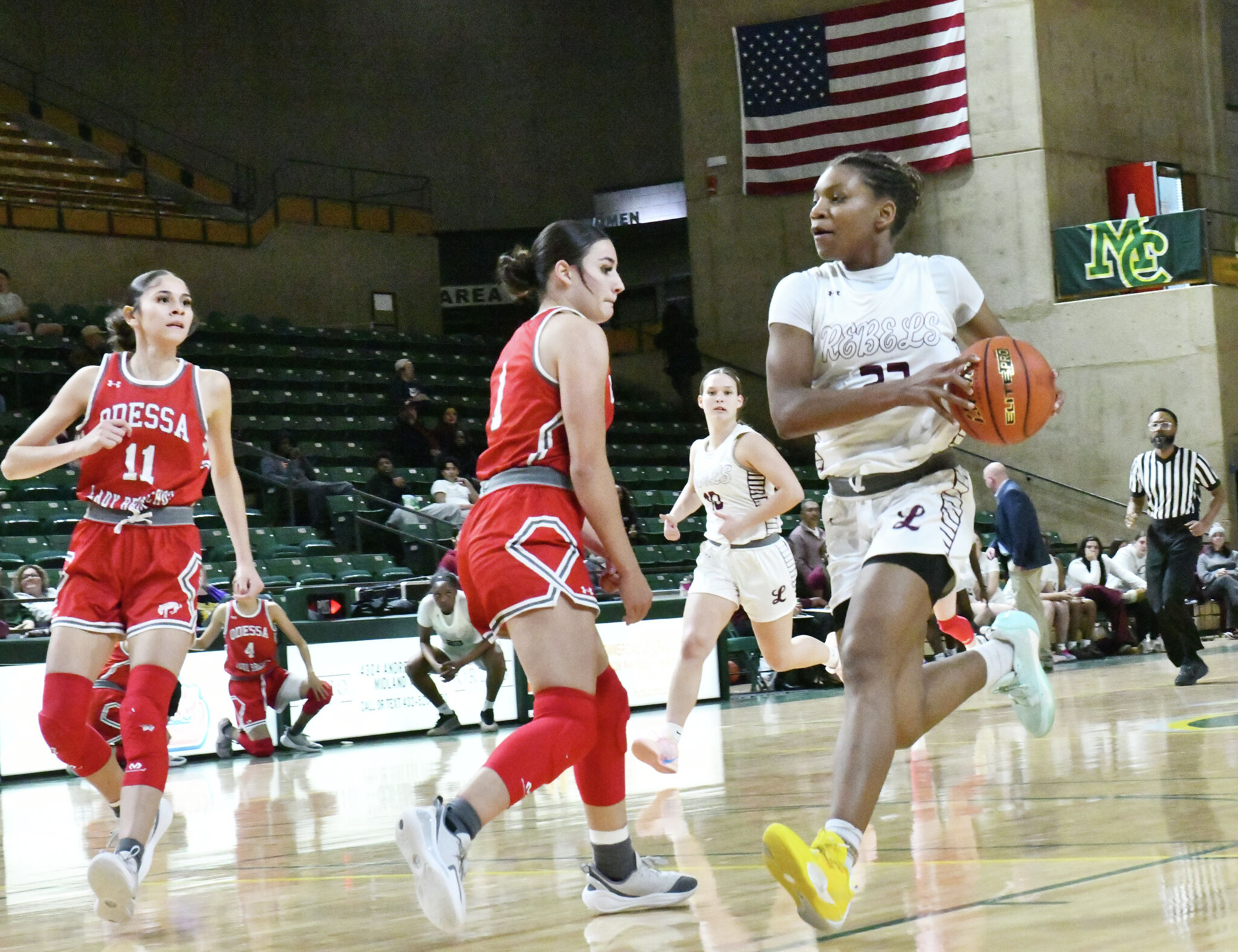 Bonke and Charlotte win 80-76 in OT against Temple