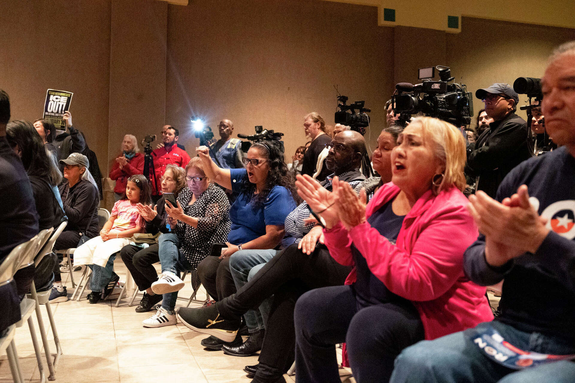 Rep. Castro visits 5-year-old boy held at ICE facility in Texas