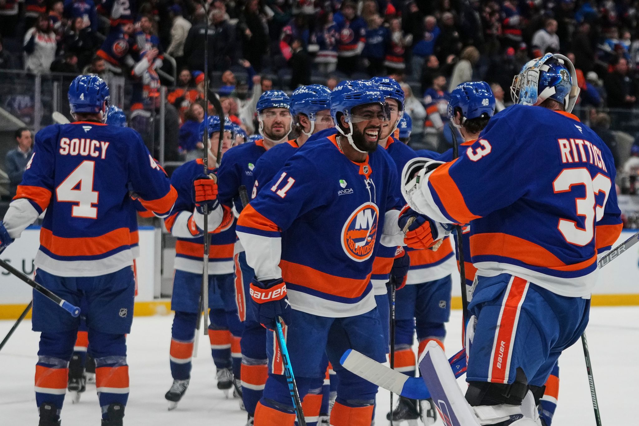 Palat scores, assists in Islanders' 5-2 win over Rangers