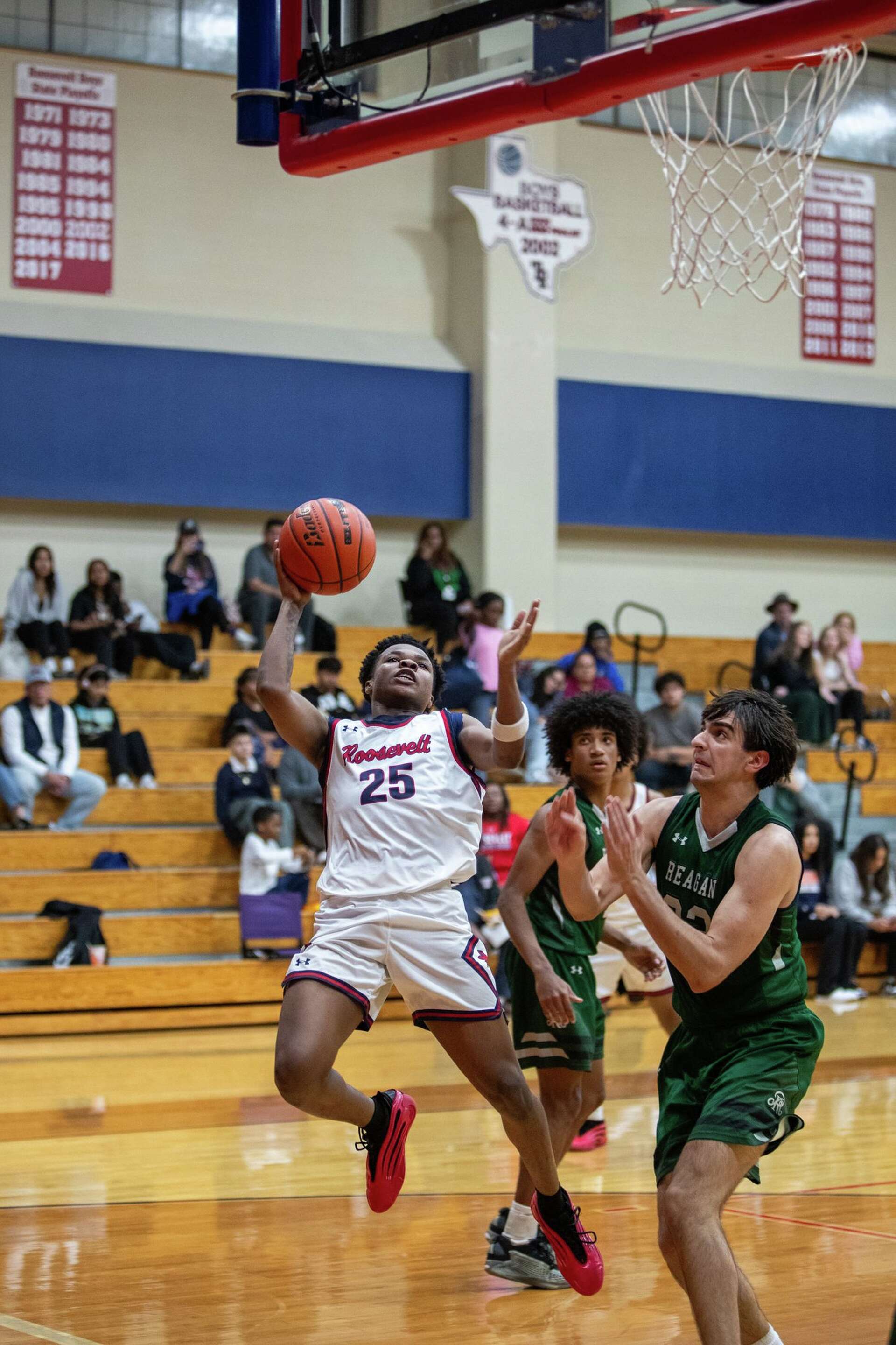 Reagan boys basketball primed for success after tough schedule