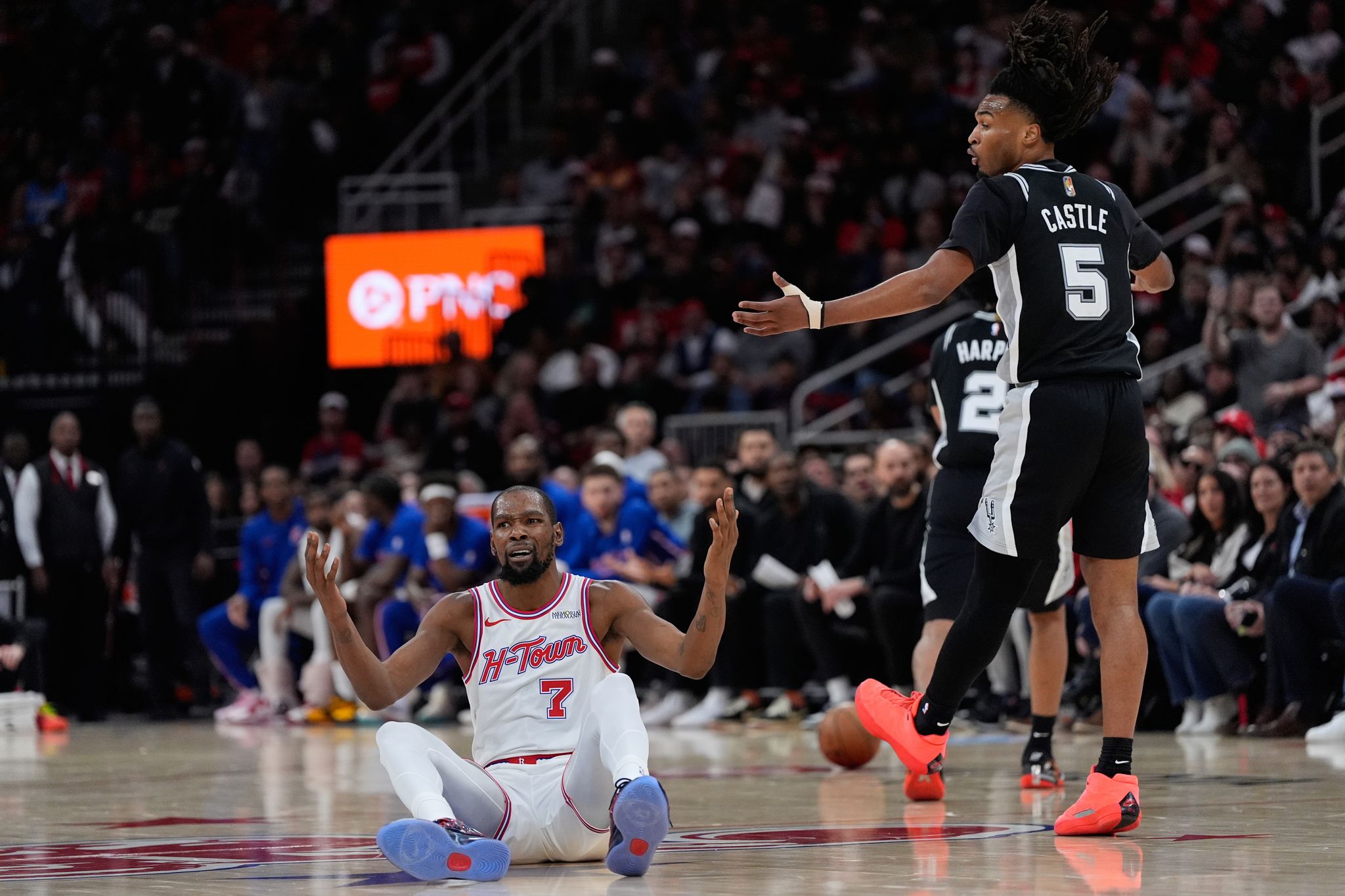Can Stephon Castle become an All-NBA defender? His coach thinks so