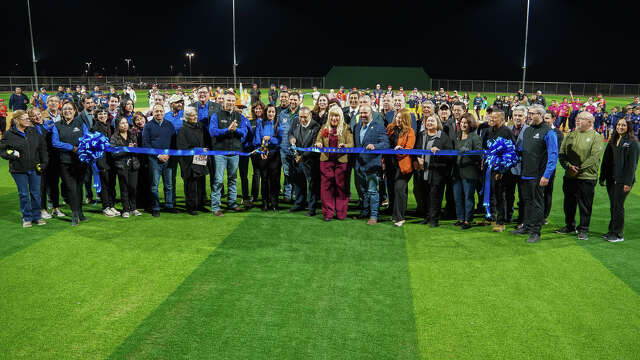 Buena Vista Sports Complex opens in south Laredo with ribbon cutting