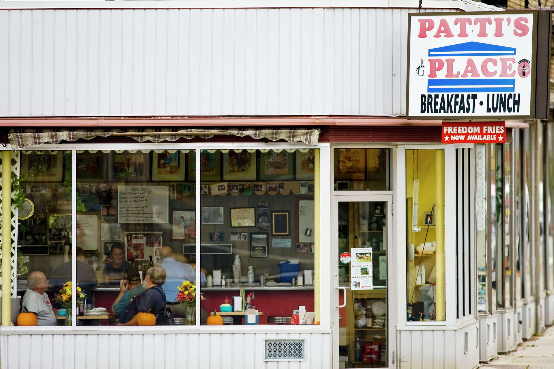 Patti's Place owners reel after restaurant destroyed in Thomaston fire