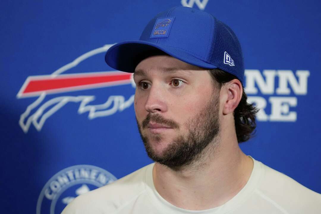 Bills QB Josh Allen says he had surgery for broken bone in right foot
