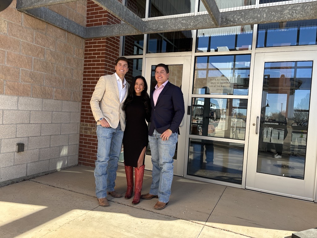 Drake Maye says he had a normal practice, even while listed as limited ...