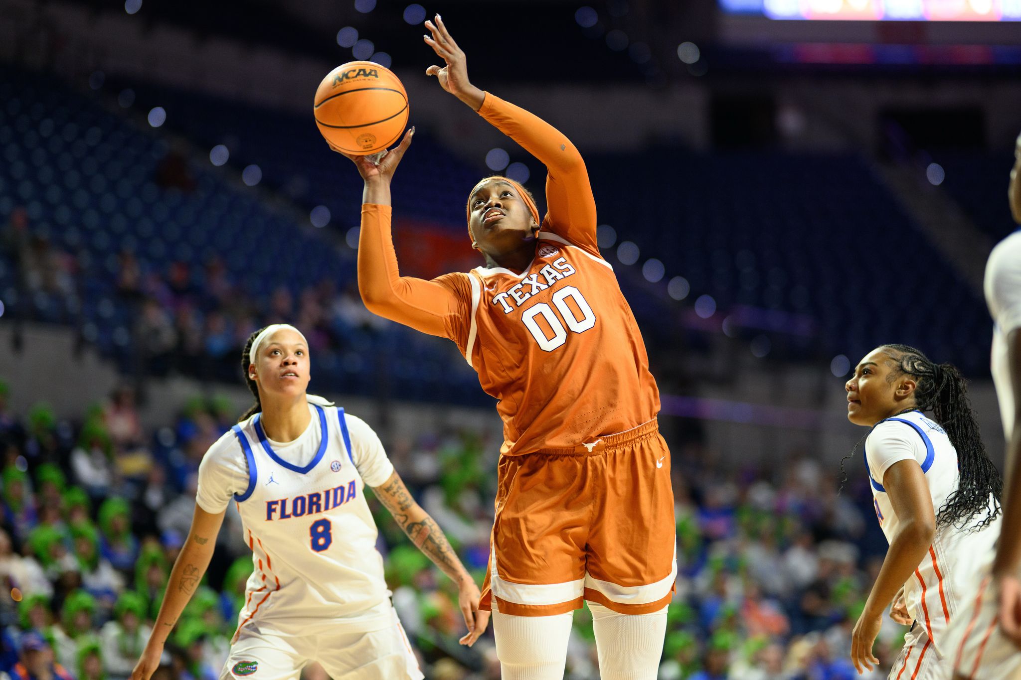 Madison Booker scores 24, and No. 4 Texas beats Florida 88-68 in front ...