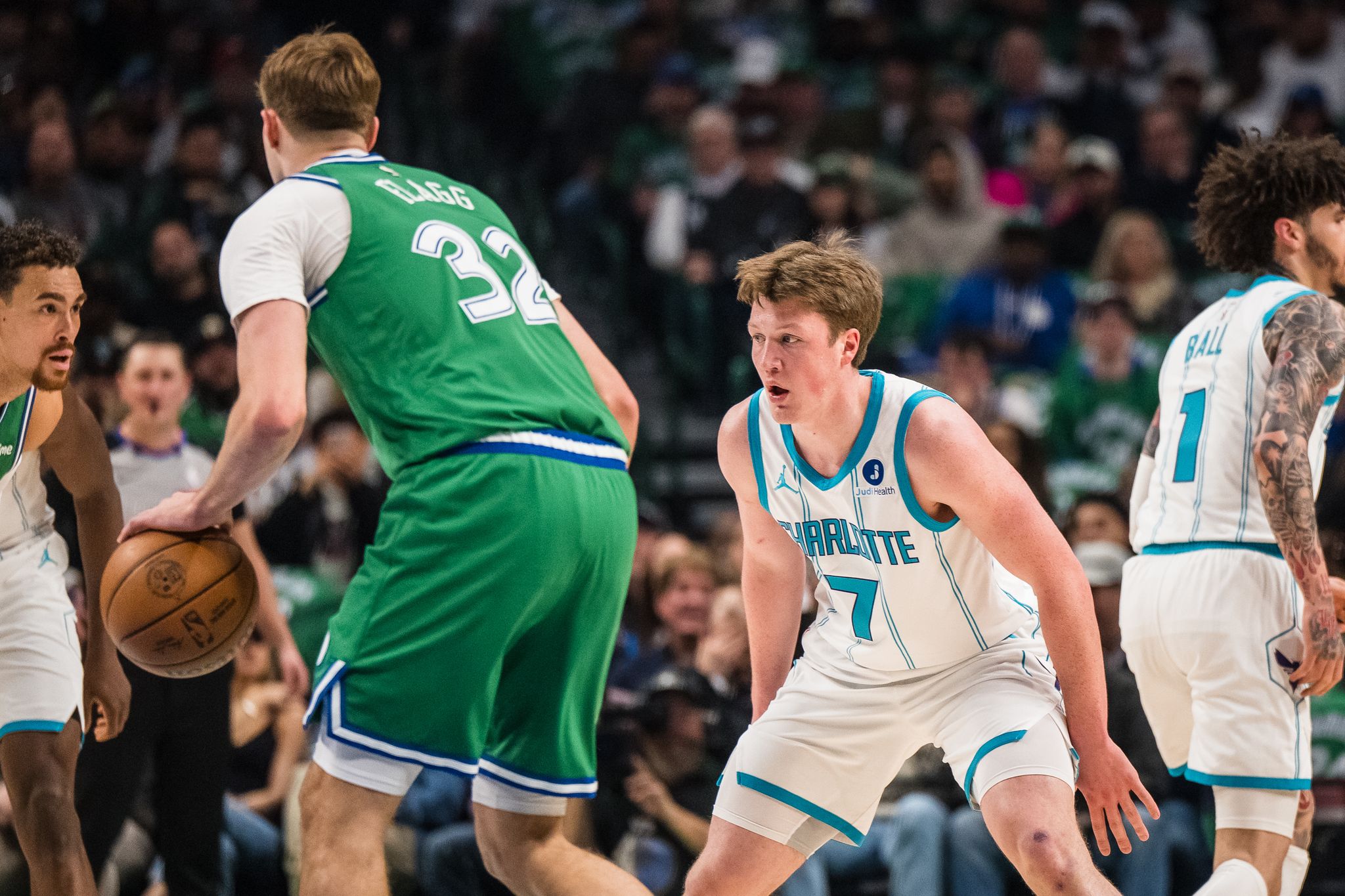 Hornets edge Mavericks 123-121 to spoil Cooper Flagg' 49-point game
