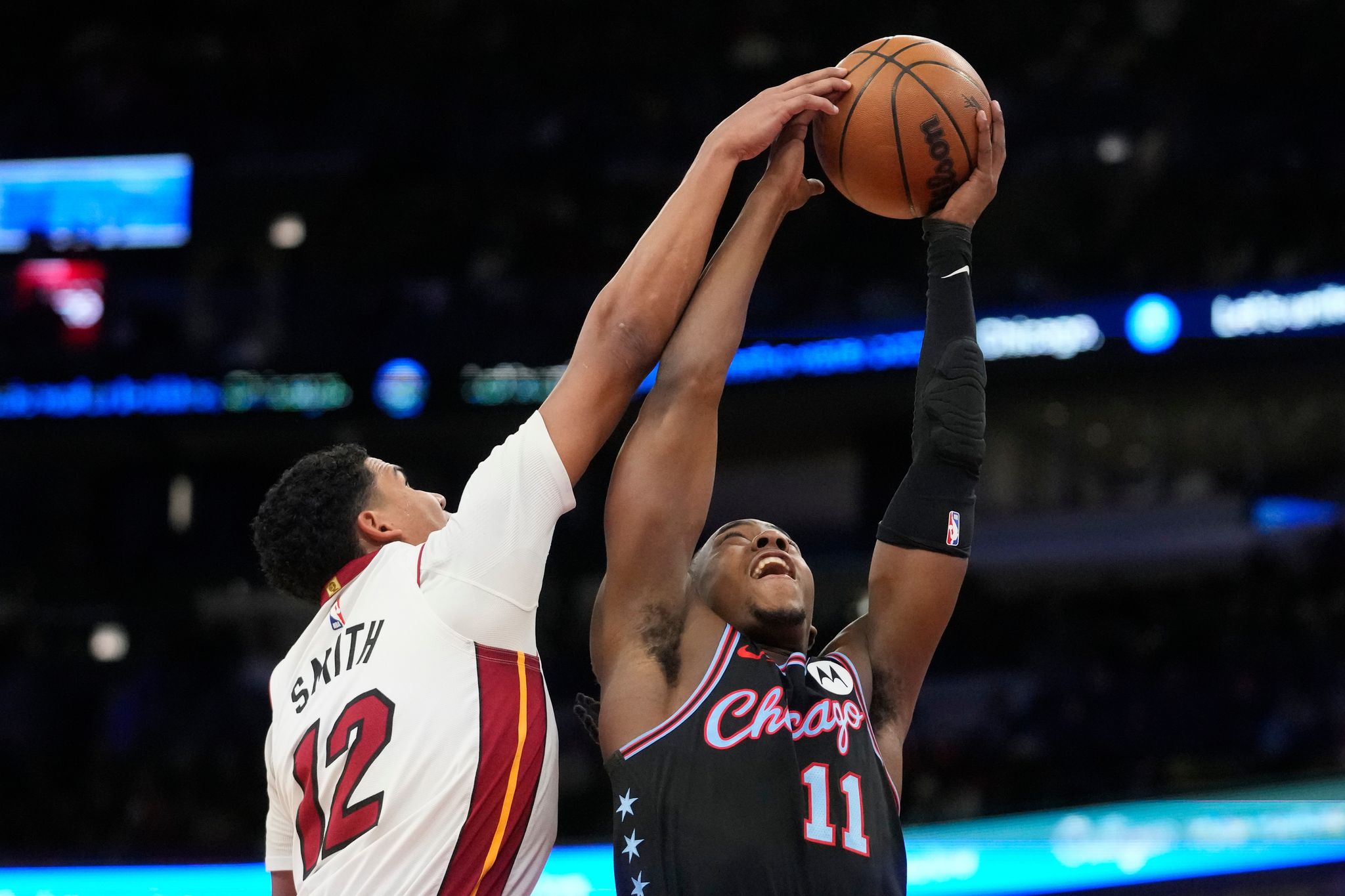 Miami Heat hold off Chicago Bulls' late rally for 116-113 victory