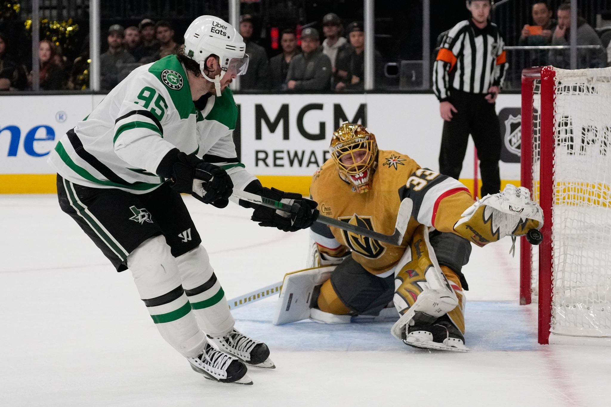 Golden Knights coach Bruce Cassidy tries rare tactic to break losing streak