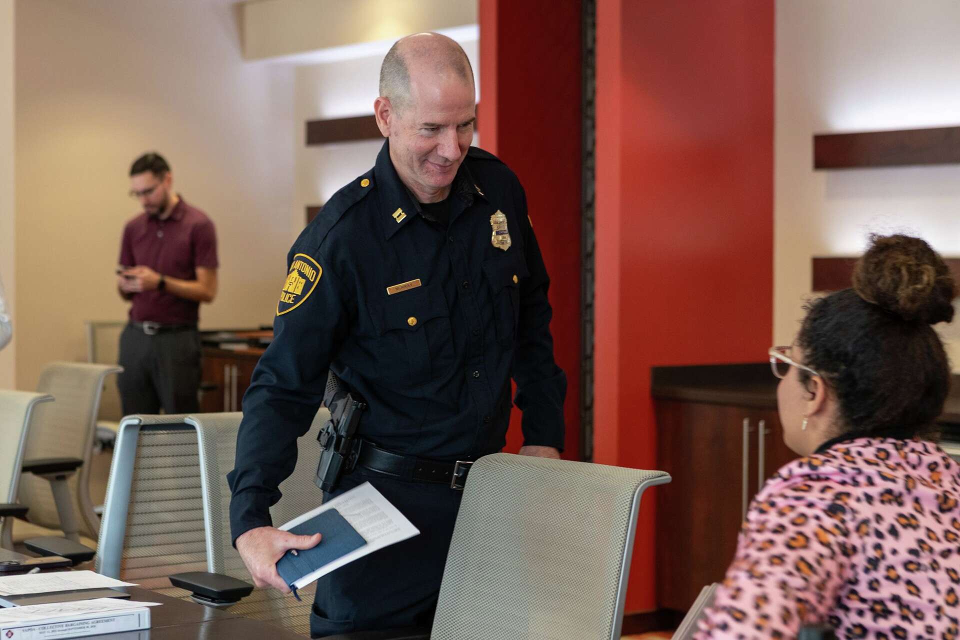 San Antonio police union wants pay increase as contract talks kick off
