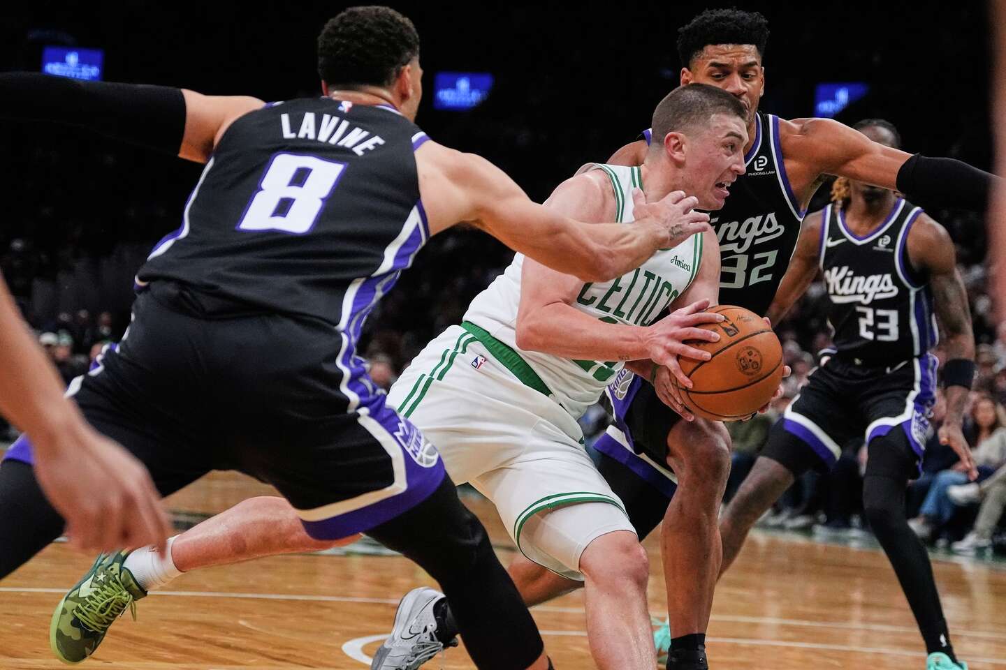 Pritchard scores 29 points to lead Celtics to dominant 112-93 win over ...