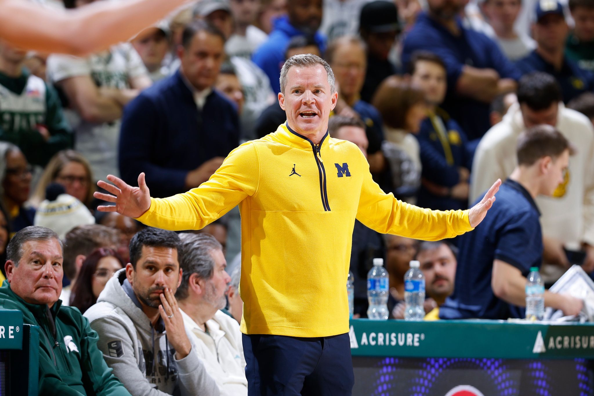 No. 3 Michigan beats No. 7 Michigan State 83-71, takes sole possession ...