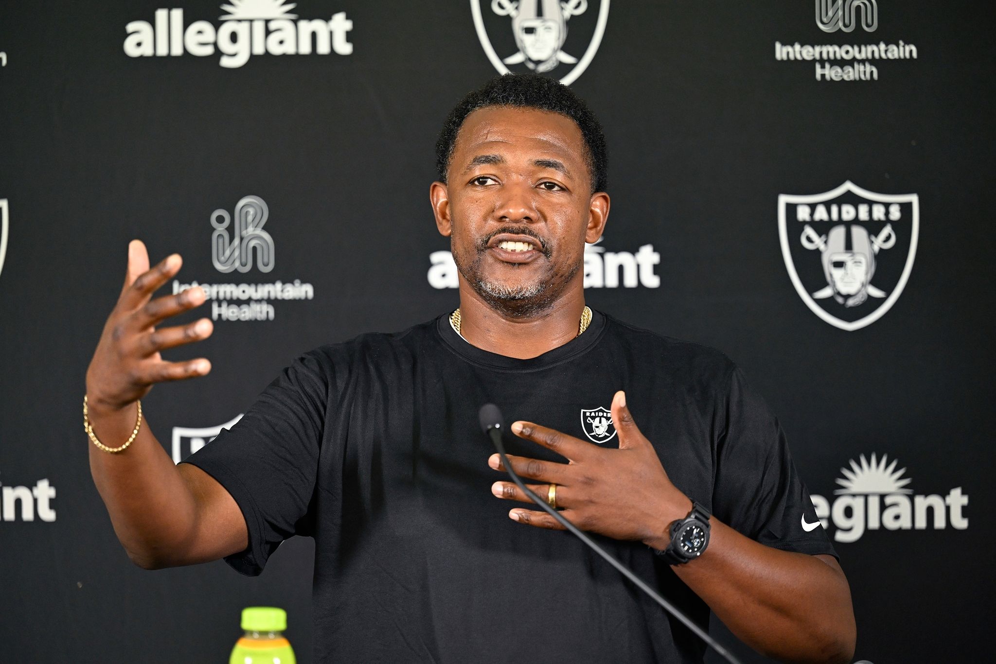 Steelers hire former Raiders defensive coordinator Patrick Graham for ...