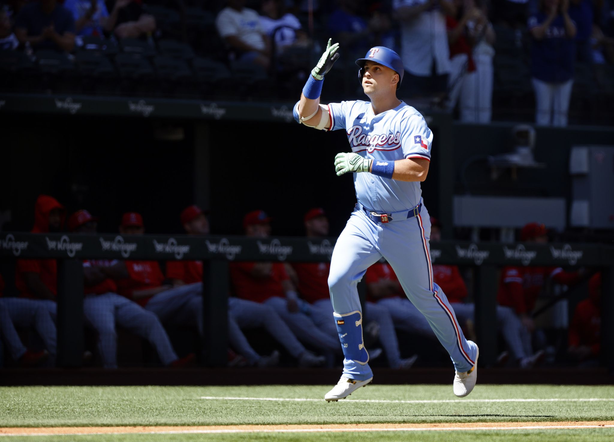 10 things to know about Texas Rangers' Nathaniel Lowe