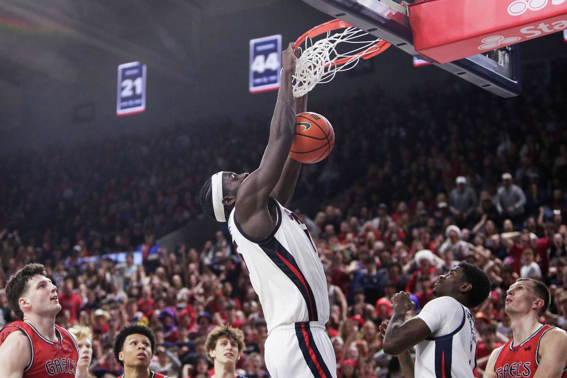 Graham Ike scores 30 points in return from injury as No. 6 Gonzaga ...
