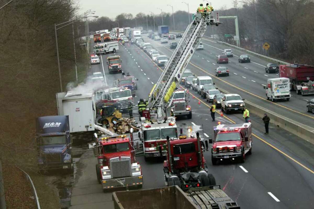I-95 truck fire sparks traffic chaos in Greenwich