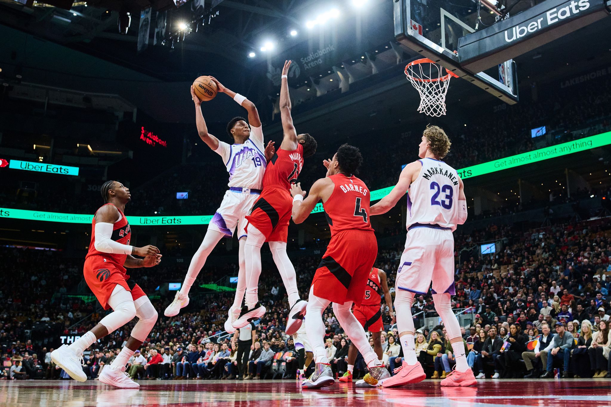RJ Barrett scores 21 points in the Raptors' 107-100 victory over the Jazz