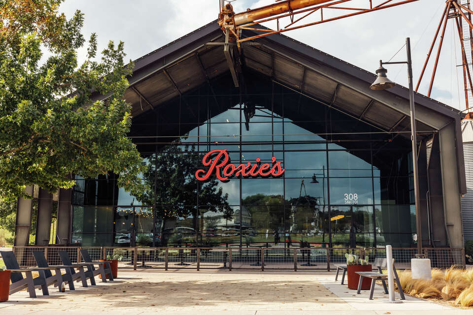 Salt Lick BBQ owner opens comfort food restaurant Roxie's in Buda