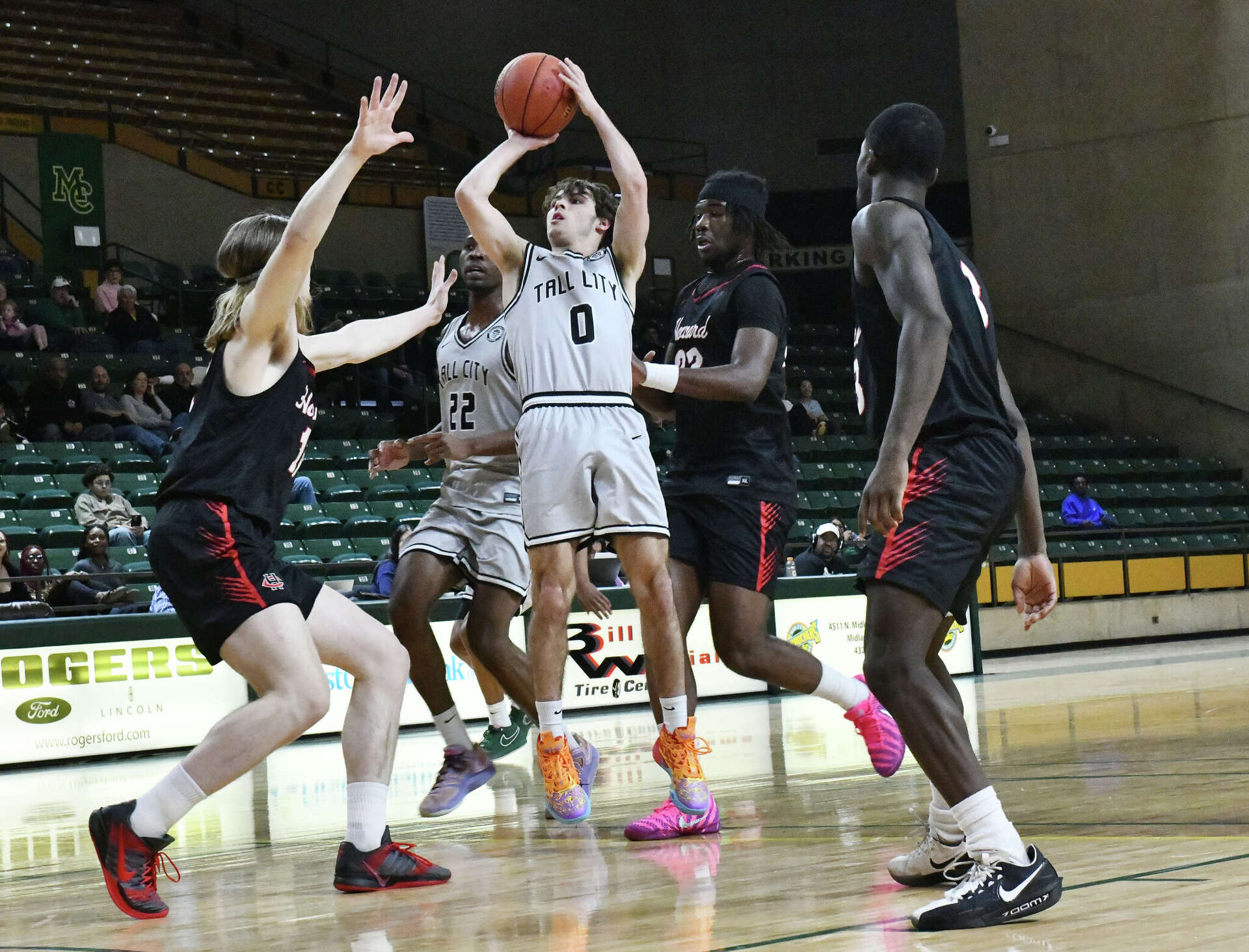 No. 2 Howard College defeats No. 11 Midland College in rivalry game