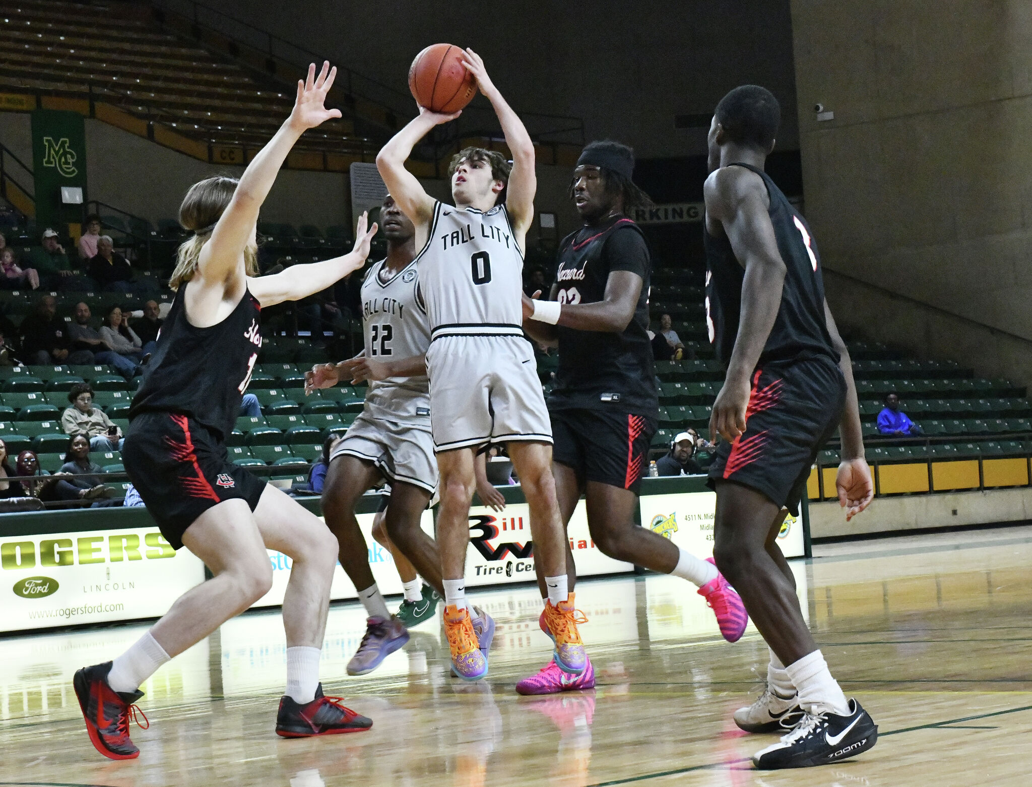 Cooper Johnston leads No. 4 Midland Christian to Caprock Classic win