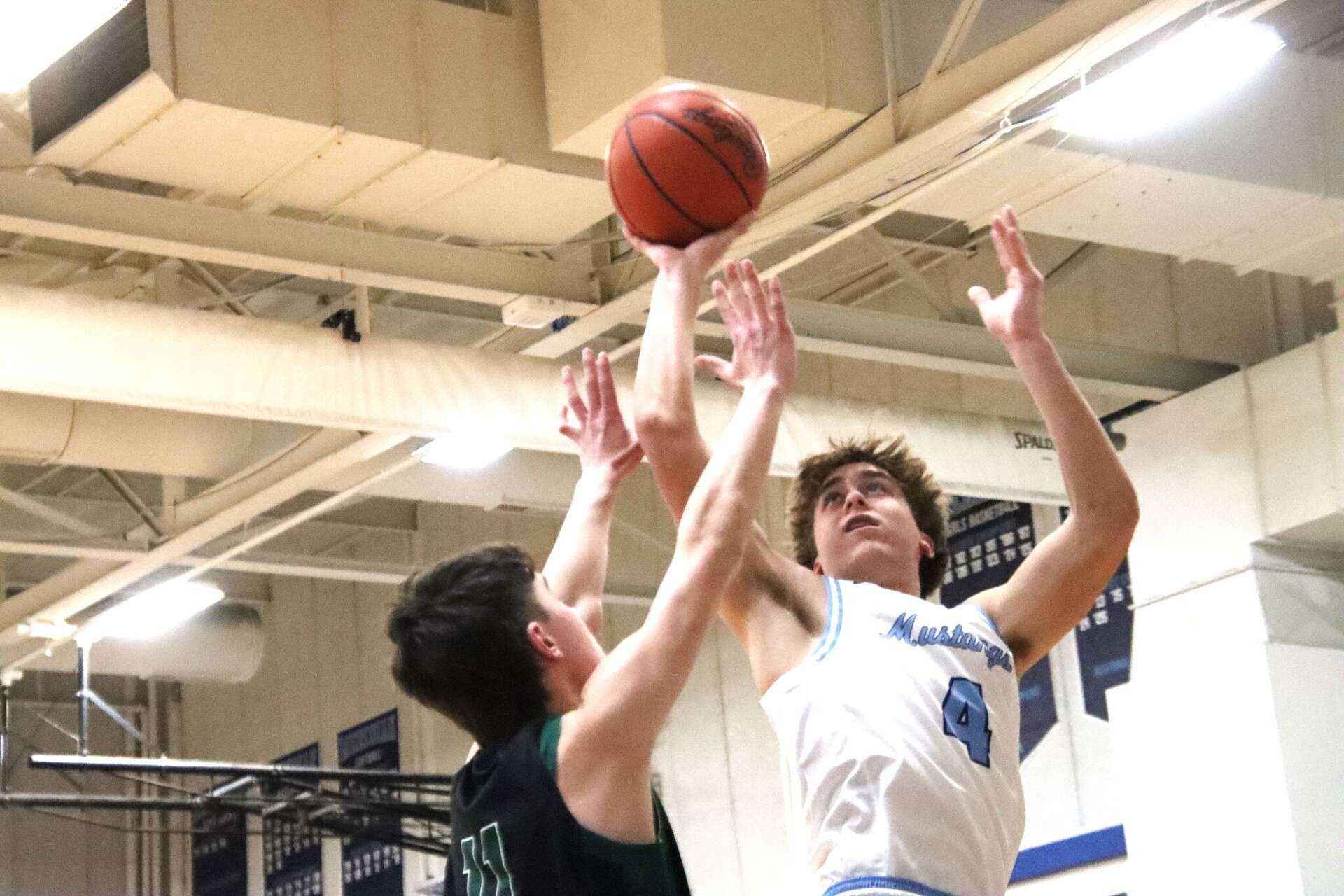 Meridian boys edge Clare in dramatic final seconds