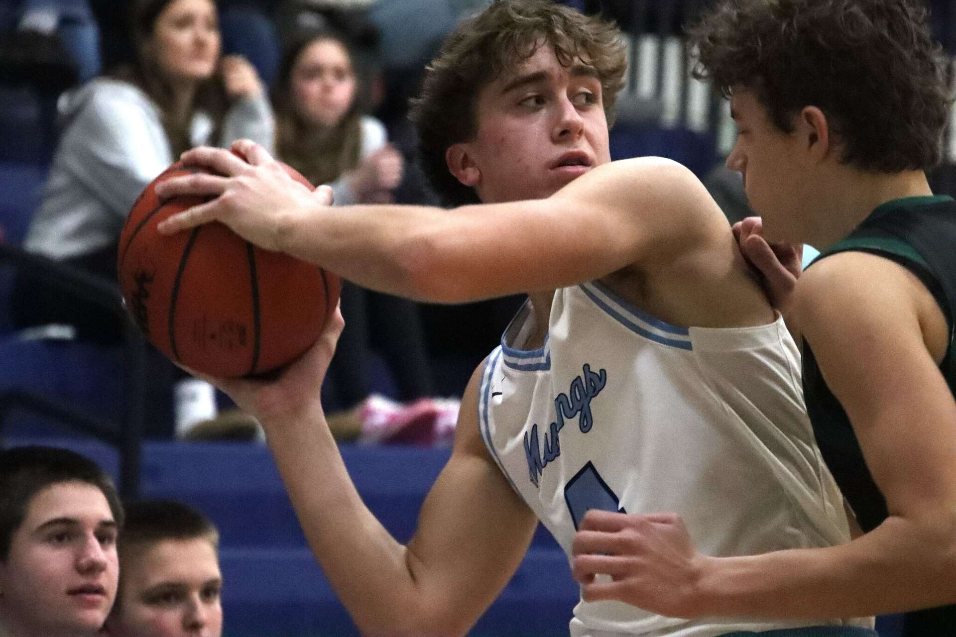 Meridian boys edge Clare in dramatic final seconds