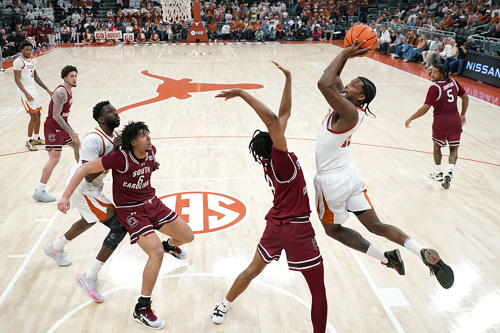 Texas vs South Carolina game score: Longhorns beat Gamecocks