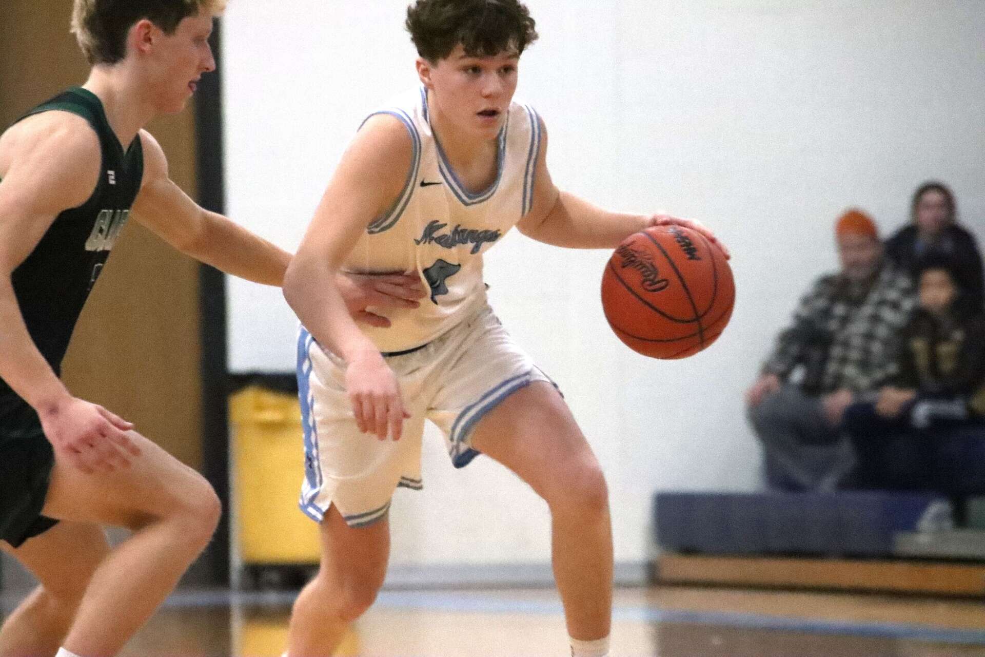 Meridian boys edge Clare in dramatic final seconds