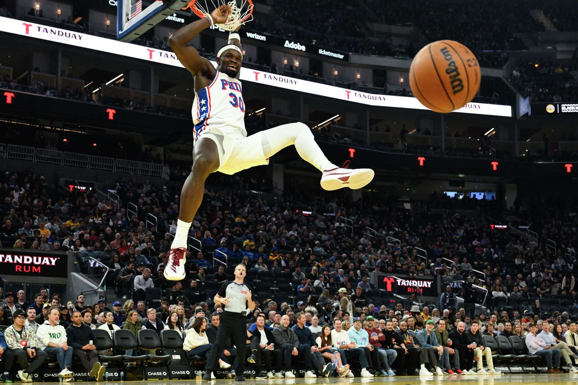 VJ Edgecombe scores 25 in 76ers' 4th straight win, 113-94 over Warriors ...