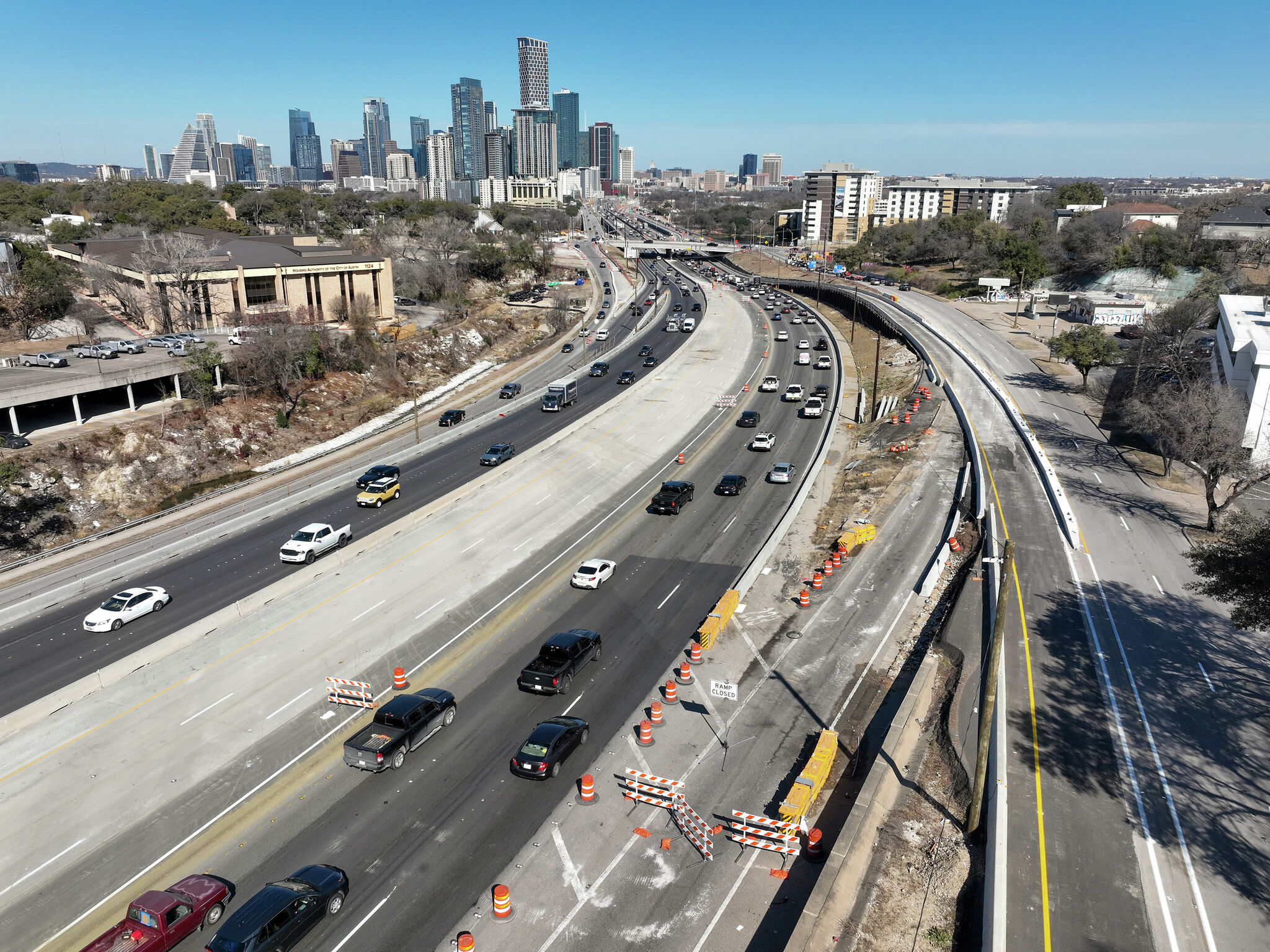 I-35 exits close in Austin as TxDOT rebuilds Lady Bird Lake bridge