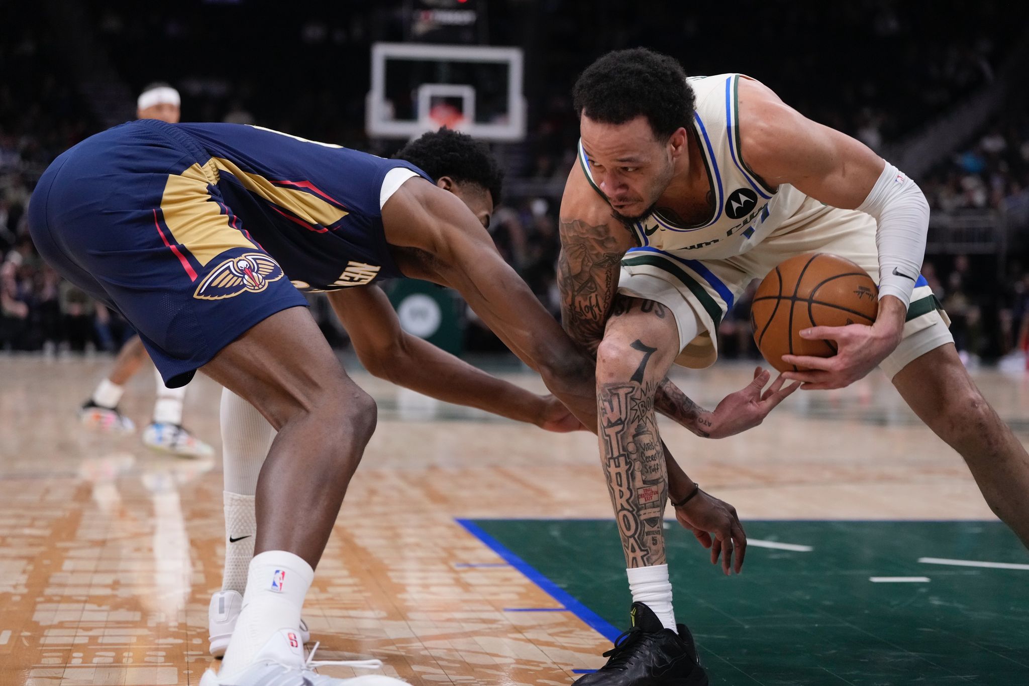 Bucks overcome a 44-point game by Trey Murphy III and beat Pelicans 141 ...