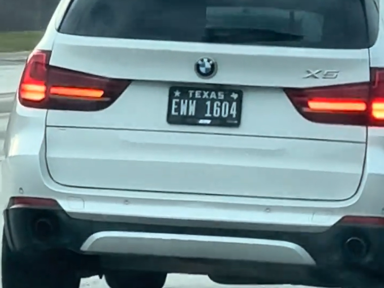 License plate dragging Loop 1604 in San Antonio turns heads