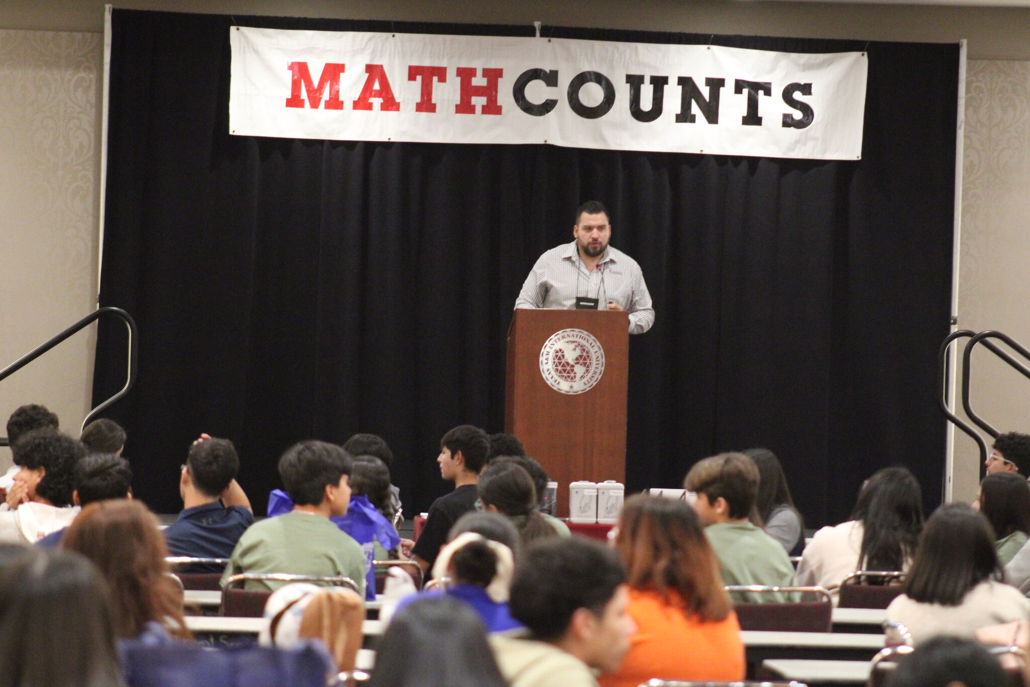 Laredo middle schoolers take part in MATHCOUNTS competition