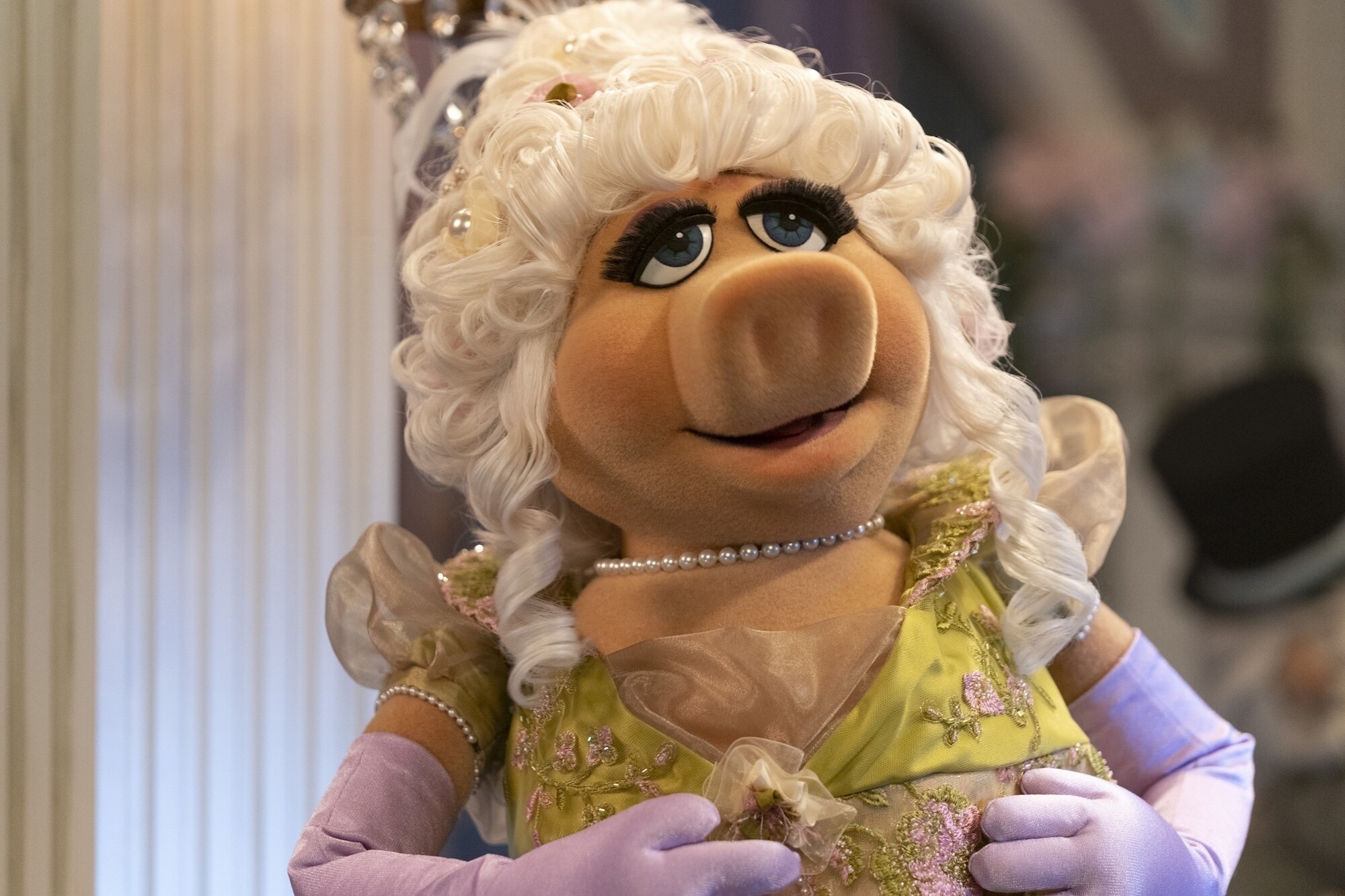 ‘The Muppet Show’ returns — and Miss Piggy isn’t calling it a comeback