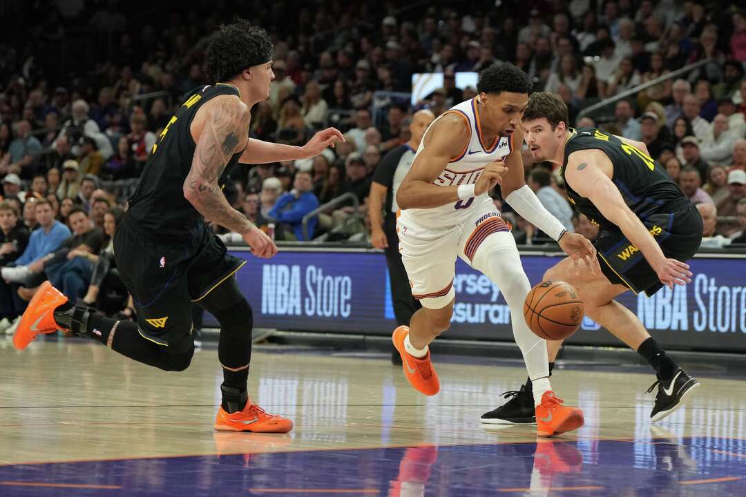 Warriors erase 14-point deficit in the fourth quarter to beat the Suns ...