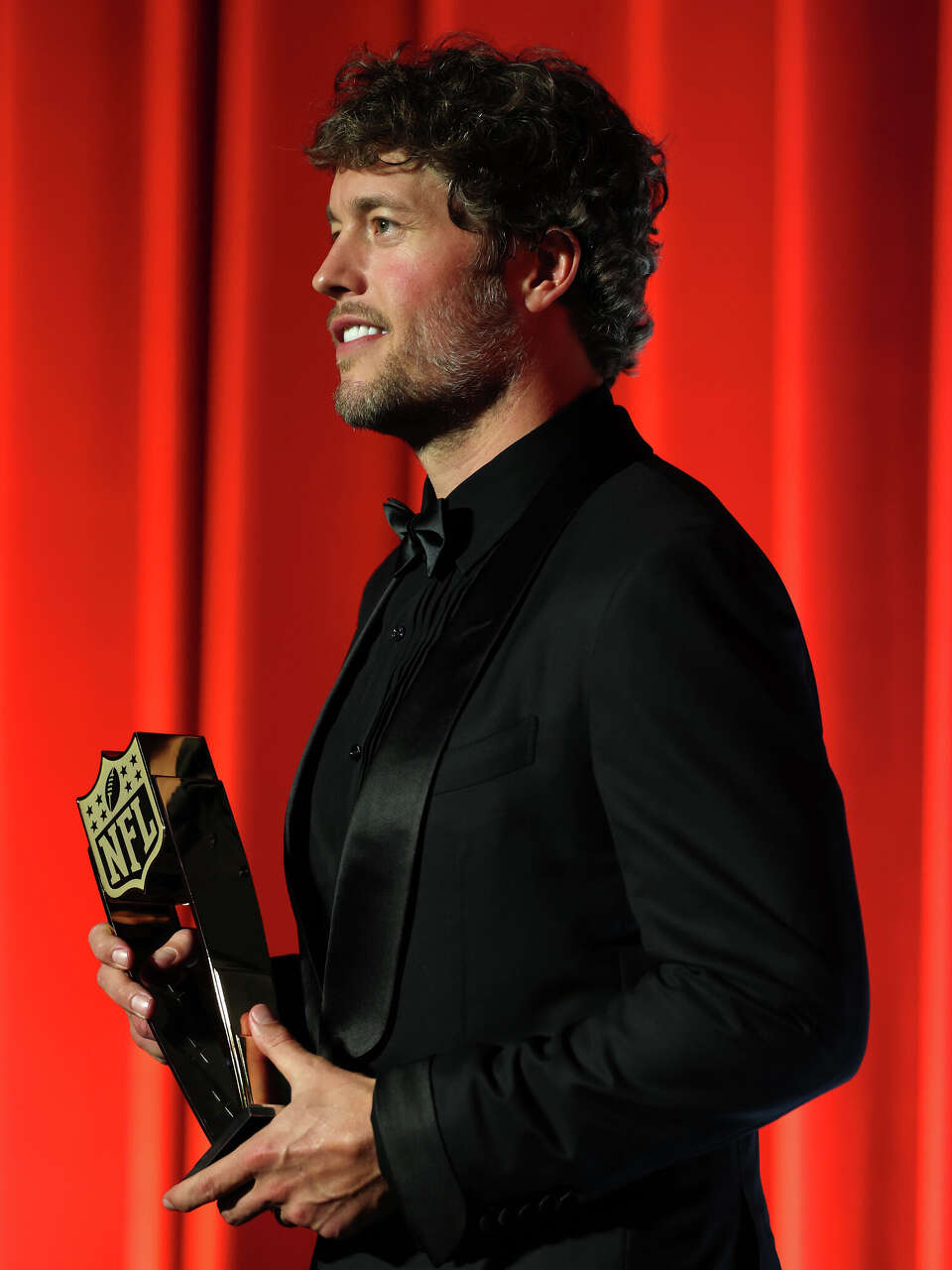Rams QB Matthew Stafford wins 2025 NFL MVP in razor-thin vote
