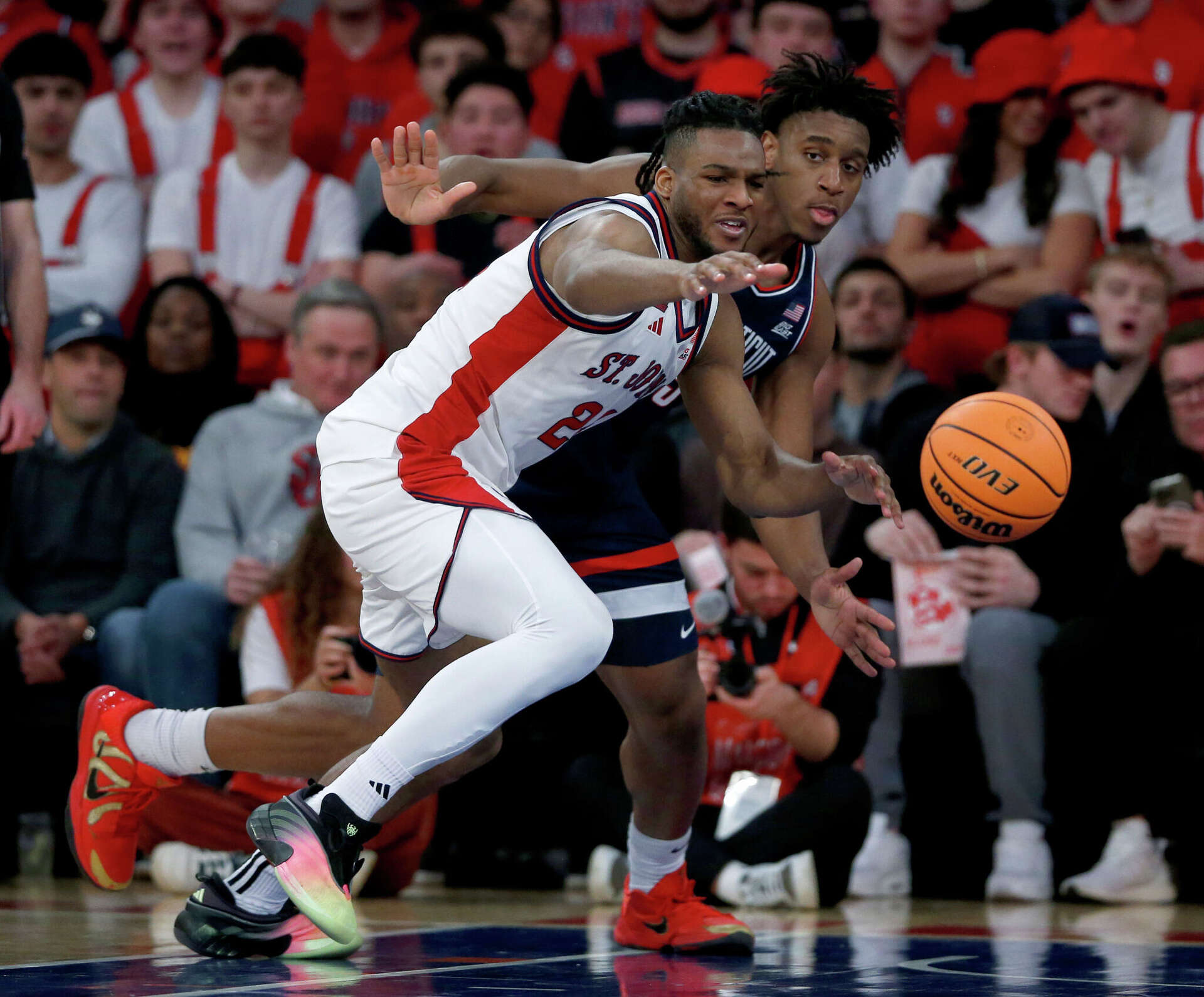 UConn-St. John's Big East matchup features big man duel