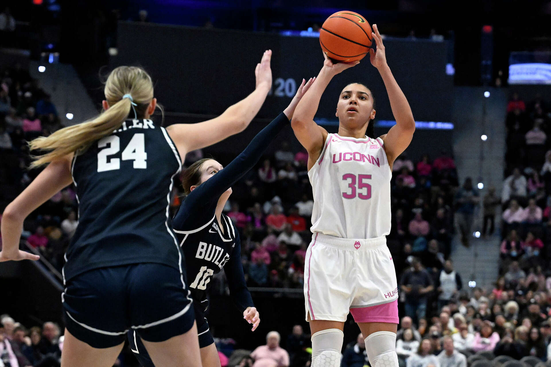 UConn's Azzi Fudd selected as Big East Player of the Week