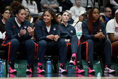 Why UConn coach Geno Auriemma rested star Sarah Strong